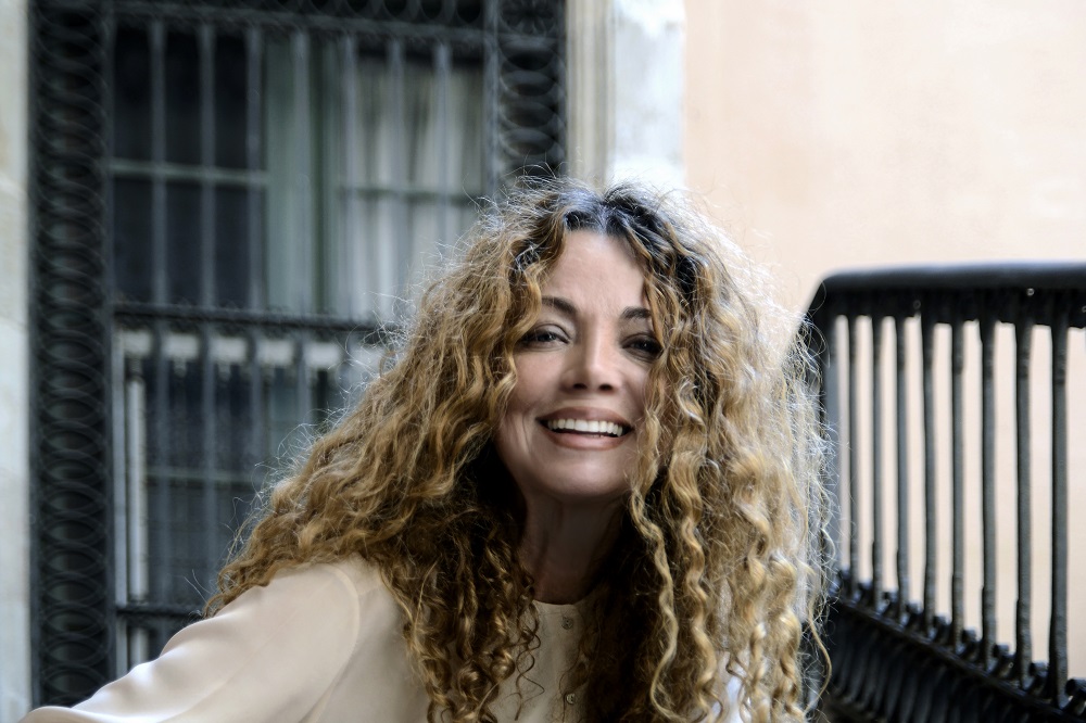 Los 7 mejores libros de Ángela Becerra - 5libros